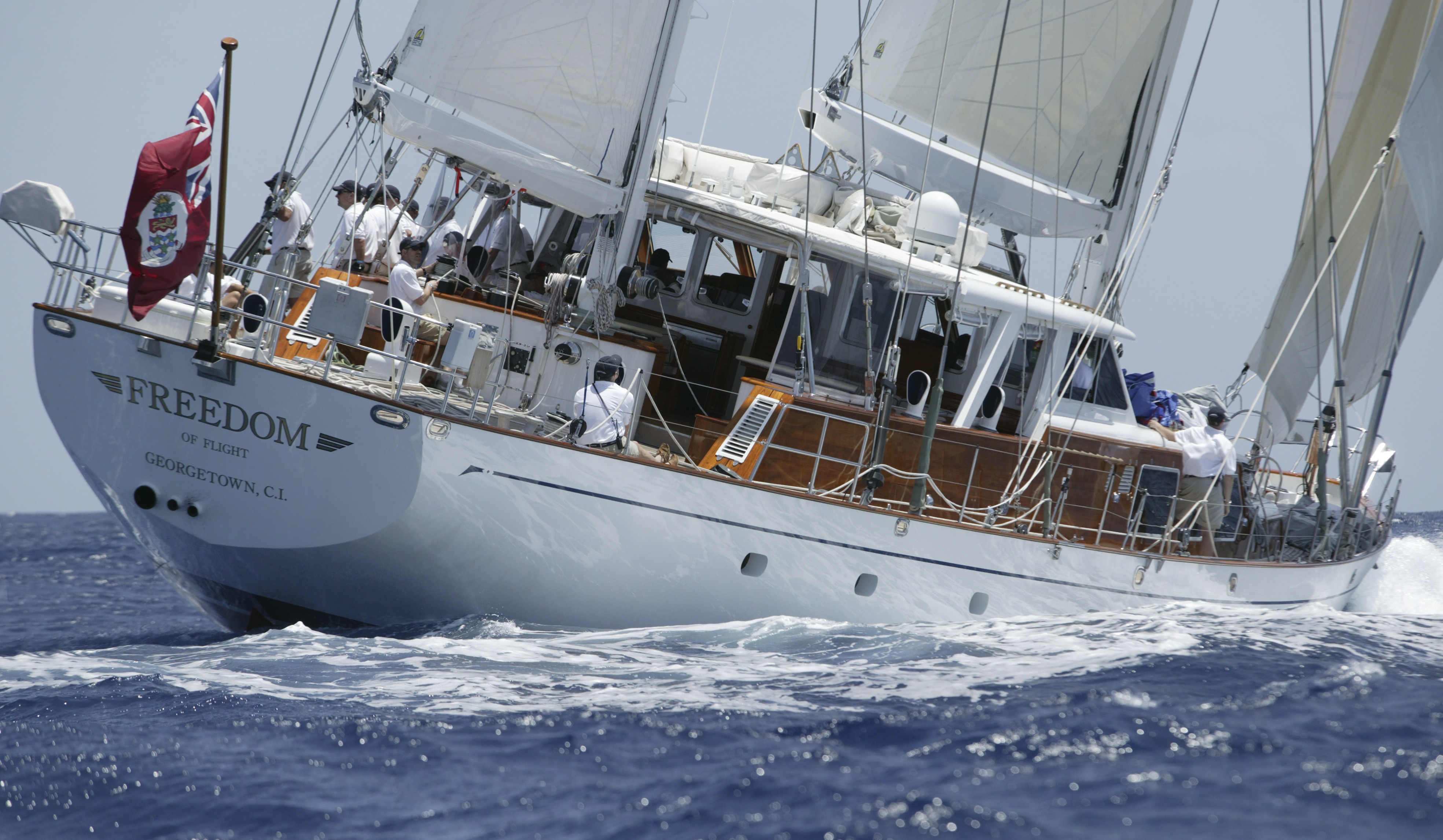 Yacht Freedom, Picchiotti | CHARTERWORLD Luxury Superyacht Charters